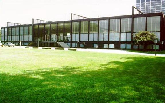 L. Mies van der Rohe: Crown Hall ITT - Chicago, 1952