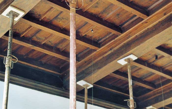 Rinforzare e irrigidire solai misti in legno calcestruzzo