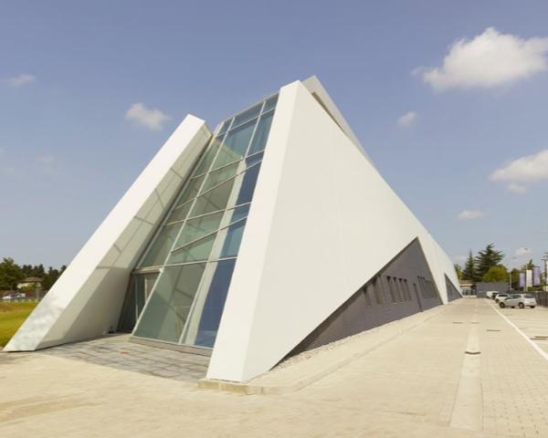 Un triangolo allungato, al massimo ottimizzato - INFOBUILD